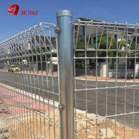 China Residentional Roll Top permanency powder coated Hot Dipped brc metal welded wire mesh fence with post for sale