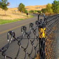 China Price 6 Foot Galvanized Used Chain Link Fence for Sale Pakistan Pvc Fencing, Trellis & Gates Iron Metal Hot Dipped Galvanized for sale