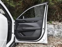 China Changan UNI-V 1.5T 5 Seats Sedan Petrol Car 4680mm Length 180km/h Top Speed for sale