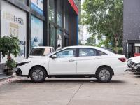 China Dongfeng Venucia D60EV 2023 Plus Comfort Si Electric Car 420km Range 120kW Motor for sale
