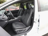 China Toyota Camry 2023 2.5HQ Hybrid Dual Engine Flagship Sedan 4885mm Length 4.81L Fuel for sale