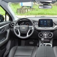 China 2023 Chevrolet Blazers Hybrid 650t 7 Seats SUV Hybrid Electric Vehicle 2.0T 174KW for sale
