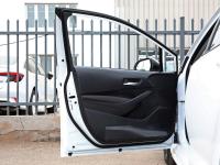 China Toyota Levin Smart Electric Hybrid 1.8L Deluxe 4 Door 5 Seat Sedan 1600 2500CC for sale