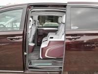 China 2023 GL8 Avenir MPV 2.0T 237HP L4 48V Hybrid Electric Vehicle 6 Seats for sale