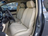 China 2023 Buick GL8 Business Class MPV 5238x1878x1800mm Smart Dignity Gasoline 2.0T 237HP for sale