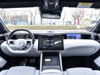 China 2022 Avatr 11 Long Range Dual Motor SUV 555km Endurance 2280kg Curb Weight 4 Seats for sale