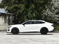 China Changan UNI-V 1.5T 5 Seats Sedan Gasoline 180km/h Top Speed Front Wheel Drive for sale