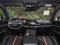 China Changan UNI-V 1.5T 5 Seats Sedan Gasoline 180km/h Top Speed Front Wheel Drive for sale