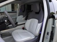 China HiPhi Y 2023 560km Pionnier Version Electric SUV 247kW 410Nm LFP Battery for sale