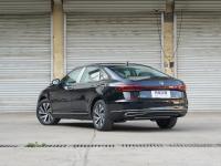 China 2023 VW Passat PHEV 1.4T Plug-in Hybrid Luxury Sedan 63km Electric Range for sale