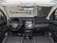 China 2021 Outlander FWD Sedan 2.0L 166HP Gasoline CVT 5-Seater Front Drive for sale