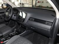 China 2021 Outlander FWD Sedan 2.0L 166HP Gasoline CVT 5-Seater Front Drive for sale