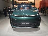 China 2024 Lixiang Li L9 Pro Ultra Hybrid SUV 5218mm Range Extender Electric Vehicle 330kW 620Nm for sale