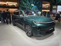 China 2024 Lixiang Li L9 Pro Ultra Hybrid SUV 5218mm Range Extender Electric Vehicle 330kW 620Nm for sale