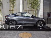 China Electric Vehicle EV Rising Auto R7 2023 Flagship Top Speed Km/H 200 Customized Request for sale