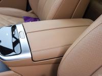 China Rising Auto R7 2023 Long Range Screen Master EV 642km Range 200kmh Top Speed for sale