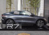 China Rising Auto R7 2023 Flagship Version 4WD Electric SUV 4900mm Length 2755kg GVWR for sale