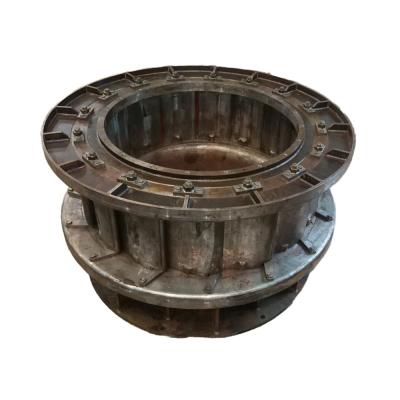 China Vertical Kaplan Hydro Turbine 4-12 Guide Vane Number Stainless Steel CNC Blades Material and Vertical Main Shaft for sale