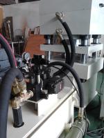 China 180mm Slide Stroke 250 Ton Graphite Hydraulic Press for Large-Scale Manufacturing for sale