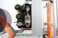 China Semi-Auto Cylindrical Labeling Machine 920x450x520mm 220V for Bottles Jars Cans for sale