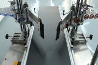 China Double Sided Labeling Machine for Wood Packaging Materials in Cleaner Bottle Labeling for sale