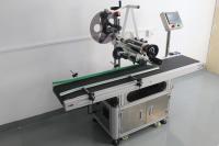 China PLC Controlled Automatic Desktop Doypack Pouch Label Applicator for Flat Surface 120W for sale