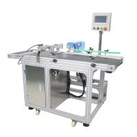 China Auto Flat Card Bag Vacuum Suction Labeling Machine with Pneumatic System and Sticker for sale