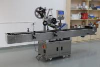China Cartons Packaging Type Small Round Bottle Labeling Machine for Vial Lip Balm Pen Ham for sale