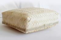 China Hand Woven Mini Bamboo Basket Colored Single Ear For Food for sale