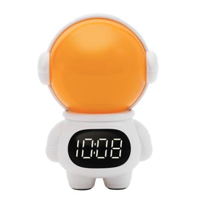 China Cheap Made In China Dream Spaceman Night Light With Dimmable Led And Timer For Kids Bedroom for sale