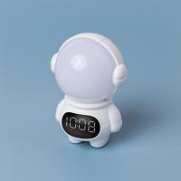 China Cheap Made In China Dream Spaceman Night Light With Dimmable Led And Timer For Kids Bedroom for sale