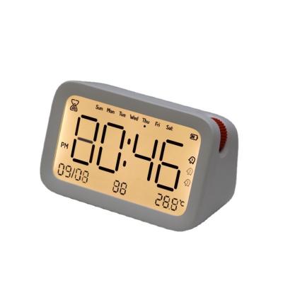 China Orange Dot Clock Portable Mini Desk Clock For Back to School Motivity Type Quartz for sale