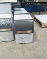 China Professional Commercial Cube Ice Making Machine with 1000kg Ice Storage Capacity for sale