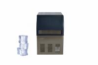 China Ice Cube Making Machine Commercial 5000kg Automatic Air Cooling Sanyo Compressor for sale