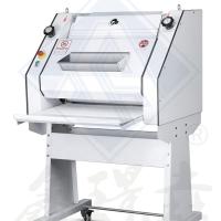 China 220V High Productivity Bakery Bread Dough Moulder for Making Baguette and French Bread for sale