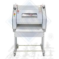 China 285 KG Capacity Dough Moulder and Divider for High Productivity Baguette/French Bread for sale