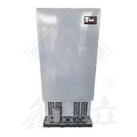 China Versatile Semi Automatic Crescent Ice Cube Maker for Business Other Ice Shape 220V for sale