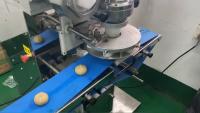 China 2020 Year Automatic Sweet Round Kubba Mochi Ice Cream Filling/Encrusting Machine for sale