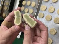 China 2020 Year Automatic Sweet Round Kubba Mochi Ice Cream Filling/Encrusting Machine for sale