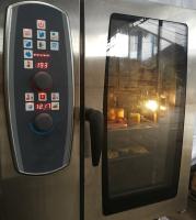 China Stainless Steel Multi-Functional 6 Layer Electric Combi Steam Oven 9000/10000/11000 for sale