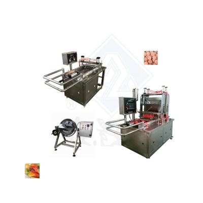 China Multifunctional Double Colors Soft Gummy Candy Depositing Machine for 20-50kg/h Output for sale