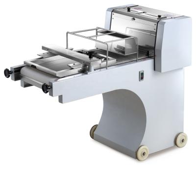 China Multifunctional Dough Moulder Machine for Food Beverage Bread Roll Forming Machine for sale