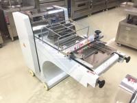 China Multifunctional Egg Bread Dough Moulder Stretcher and Cutter for Pizza Loaf Toast for sale