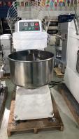 China 490X390X695mm 10l 15l 20l 30l Planetary Centrifugal Mixer for Bakery Cake Sell in Pakistan for sale