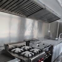 China Vending Snack Function 580CM Single/Double Axles Mobile Hot Dog Coffee Food Truck for sale