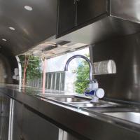 China 3KW Industrial Mobile 580CM Single/Double Axles Customized Stainless Steel Food Truck for sale