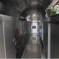 China Fully Equipped Small Electric Food Truck Trailer for Snacks Packaging Customized Voltage for sale