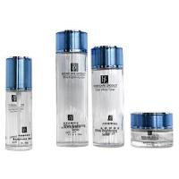 China Custom Cosmetic Packaging Recyclable Glass Bottles And Jars For Lotion And Face Cream for sale