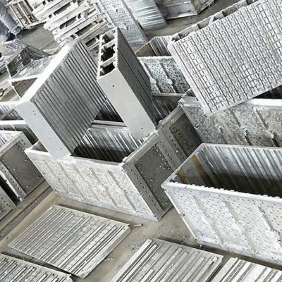 China Decorative Strip Expanded Polystyrene Molding With Surface Coat for sale