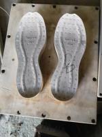 China Automatic 380V ETPU Shape Molding Machine For Customized Sport Shoe Soles for sale
